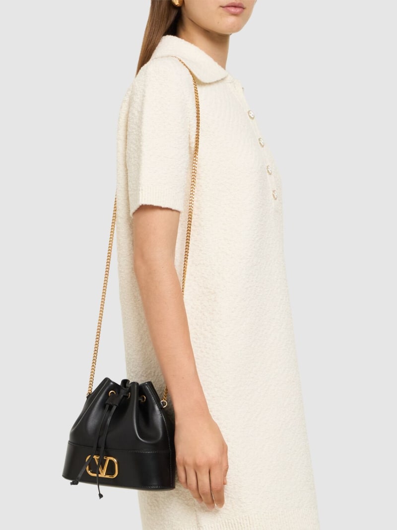 V logo signature leather bucket bag - Valentino Garavani - Women ...