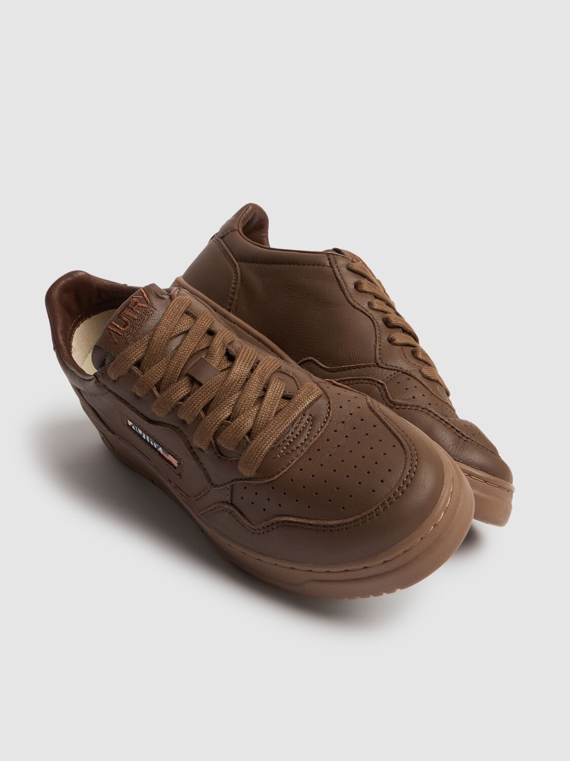 Autry : Medalist Low Sneakers Brown | Sotf
