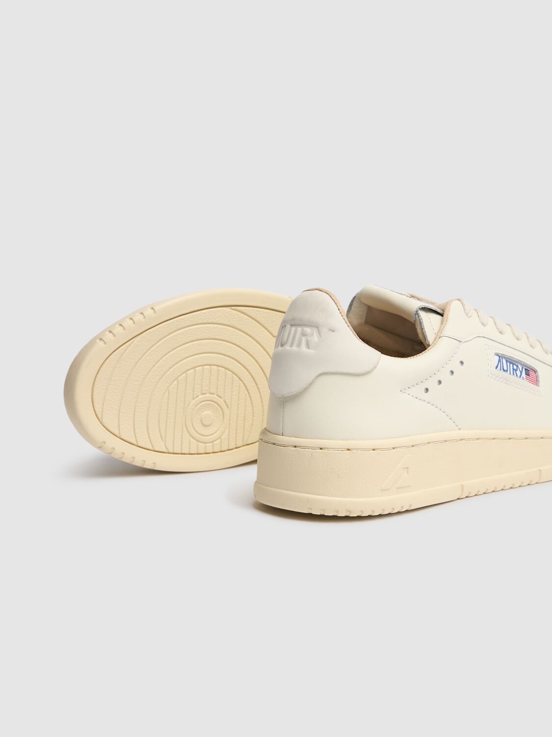 Autry : Dallas Low Sneakers White | Sotf