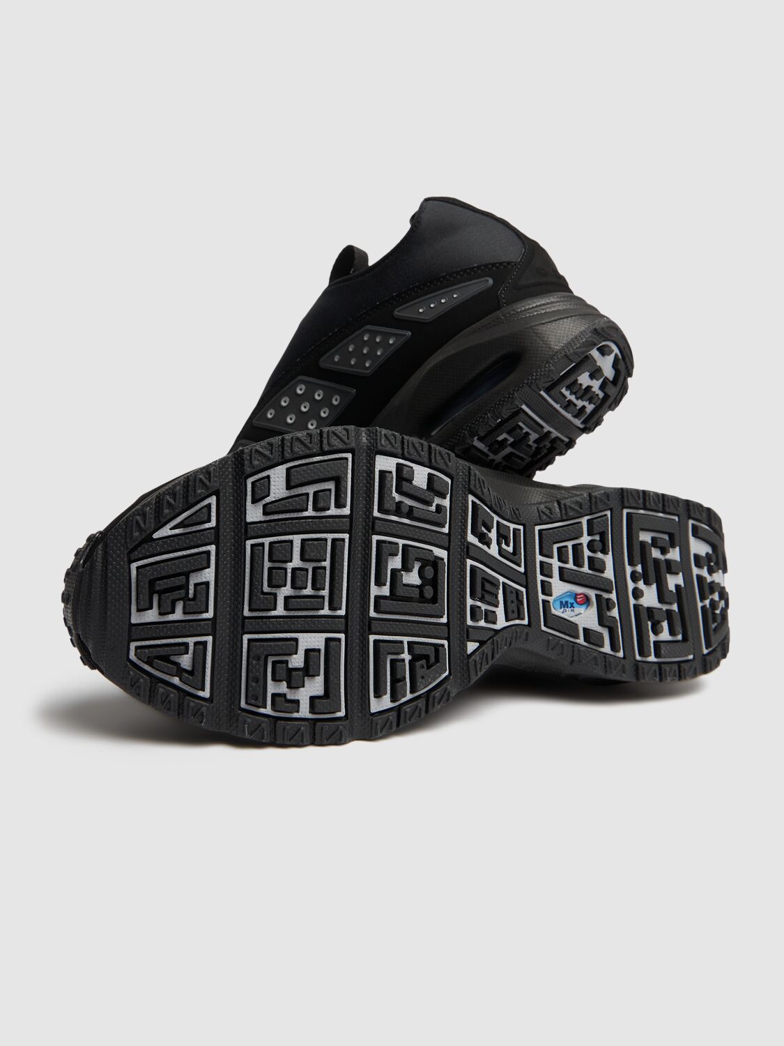 Nike : Air Max Sndr Sneakers | Sotf