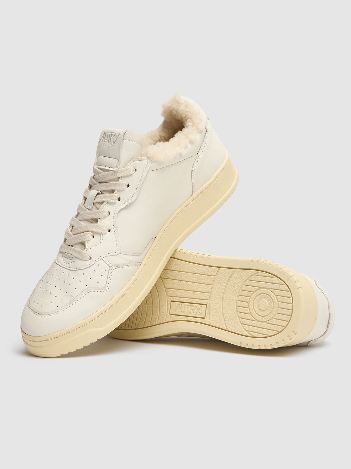 Autry : Shearling-lined Medalist Sneakers White | Sotf