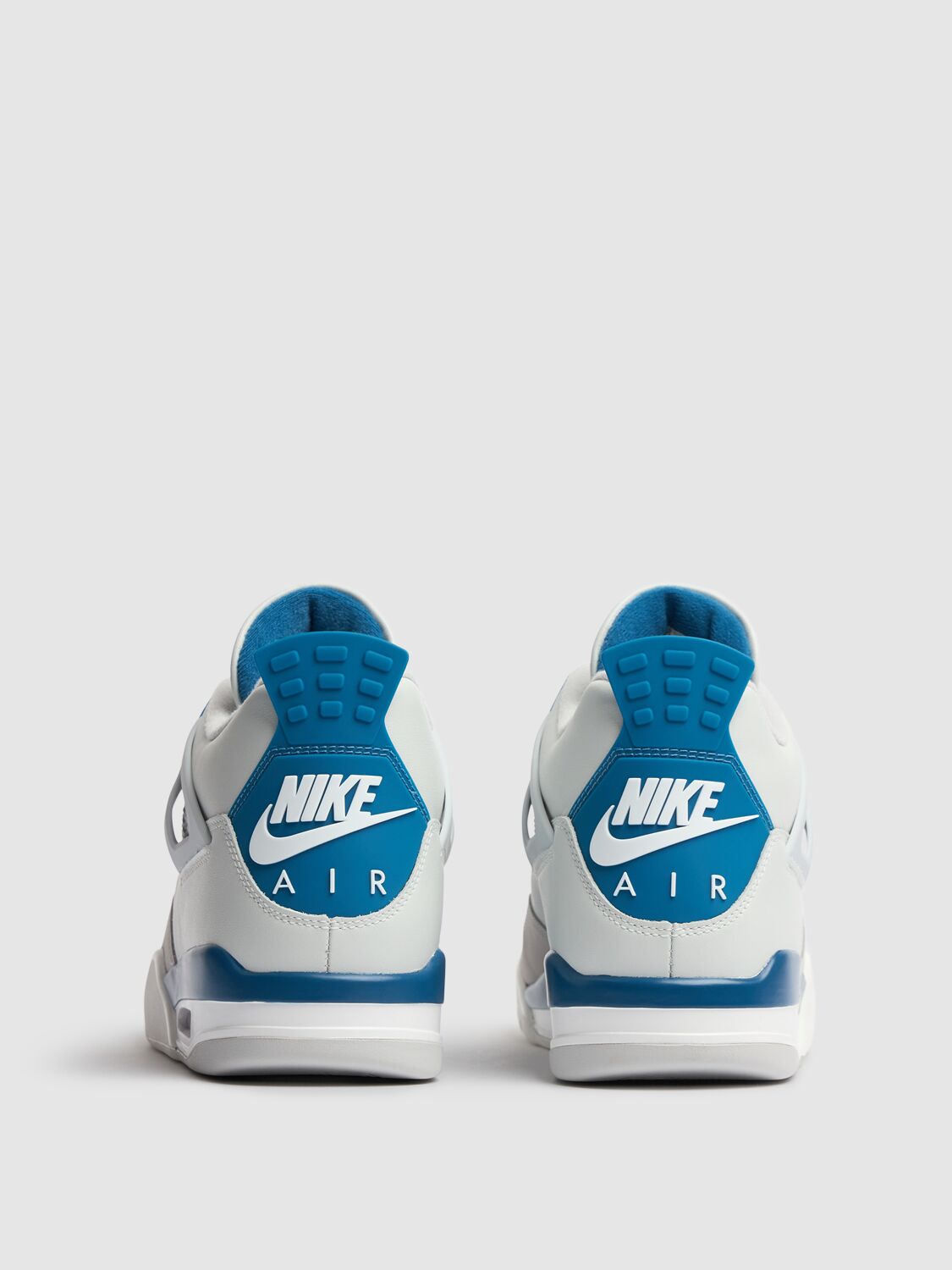Nike : Air Jordan 4 Retro Sneakers | Sotf