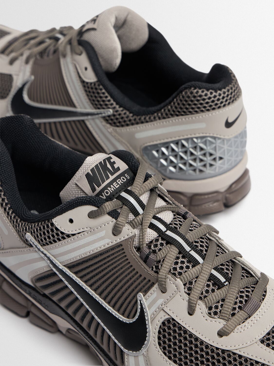 Nike : Zoom Vomero 5 Sneakers College Grey/bl | Sotf